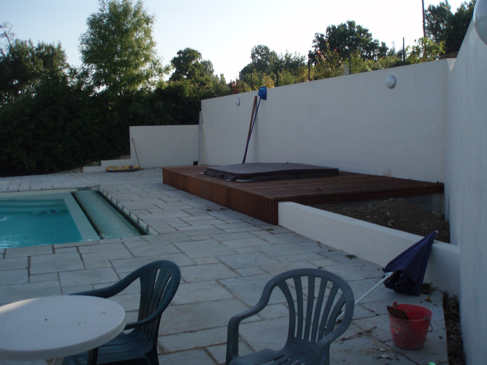 Spectacular Infinity Edge Pool